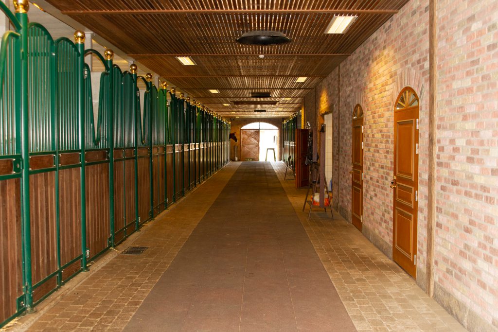 STABLES 3 INDOOR - Tullstorp Dressage Stable